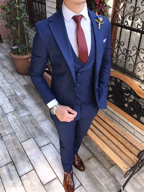 Navy Groom And Groomsmen A Timeless Wedding Look That Will Wow Your