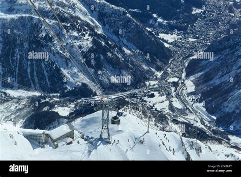 Courmayeur Italy February 20 2020 Alpine Cable Car Skyway Monte