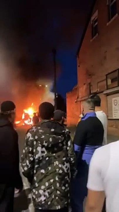Harehills Disorder Bus On Fire Video Dailymotion