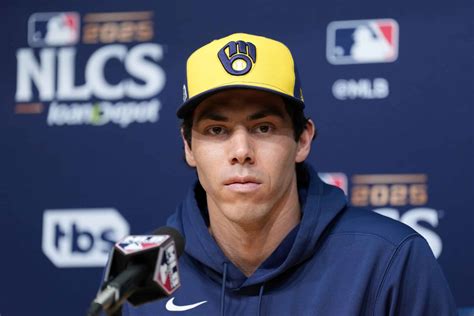 Brewers Christian Yelich Makes Clear Request Amid Mlb Offseason