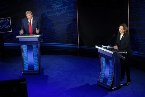 Kamala Harris Donald Trump Spar In Debate See Photos Of Facial