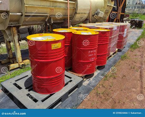 Shell Helix Drums Editorial Photo Image Of Automobile 259824466