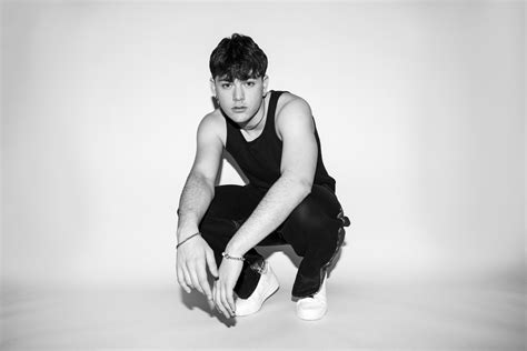 Amici 23 Petit Nuova Musica In Arrivo Con Marisol La Distanza Non