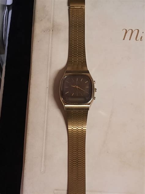 51 Rannekello Huutokauppahuone Aleksi