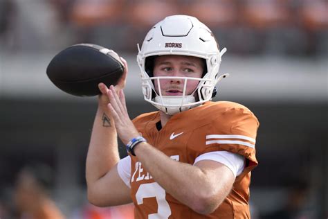 Texas Qb Quinn Ewers Leaves Utsa Game With Strained Abdomen Arch