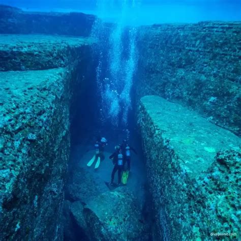 The Yonaguni Underwater Pyramid Mystery Of Japans Submerged Monument