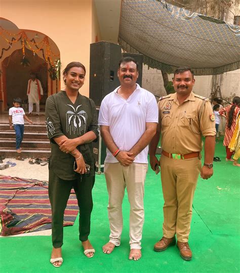 Priyanka Singh Raghuwanshi Priyanka Red Raghuvanshi • Instagram Photos And Videos