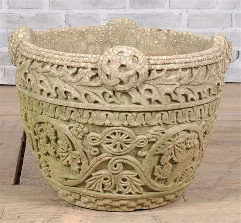 Lot VINTAGE CELTIC MOTIF CAST STONE PLANTER