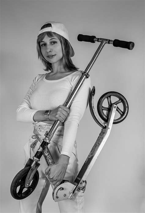 Scooter Meisje Actief - Gratis foto op Pixabay - Pixabay