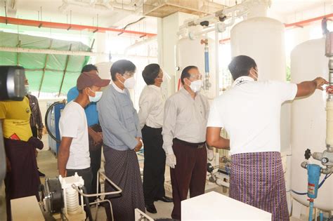 ရန်ကုန်တိုင်းဒေသကြီးစီမံအုပ်ချုပ်ရေးကောင်စီ ဥက္ကဋ္ဌ ဦးလှစိုး၊ ကိုဗစ် ၁၉