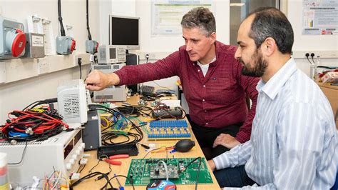 Así Es La Primera Neurona Artificial Diseñada Para Reparar Conexiones