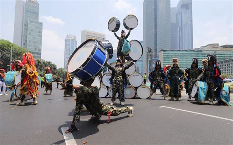 Parade HUT TNI Ke 78