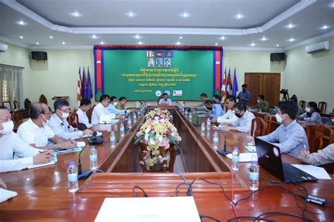 ឯកឧត្តម ហាក់ សុខមករា អភិបាលរងខេត្តកណ្តាល បានដឹកនាំកិច្ចប្រជុំ ដោះស្រាយ