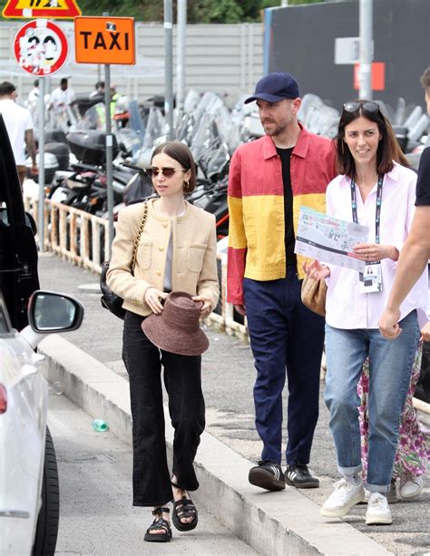 Lily Collins Feet FeetDatabase Com Lily Collins Feet FeetDatabase Com