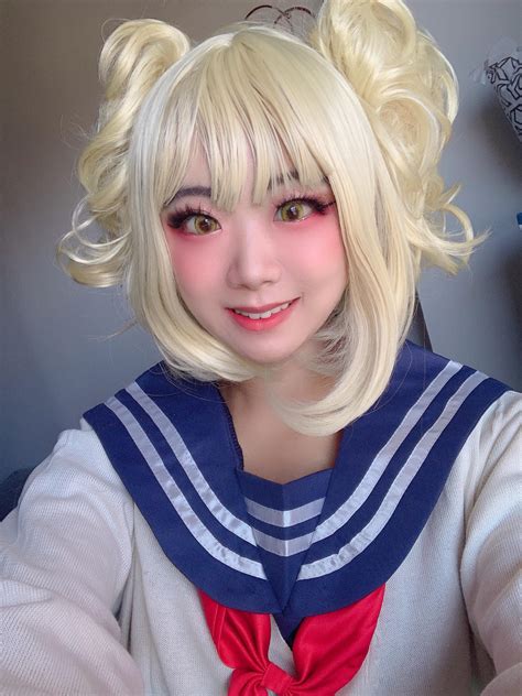 Himiko Toga Bnha Selfie Scrolller
