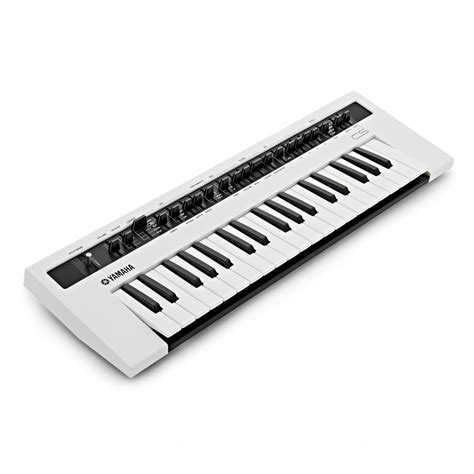 Yamaha Reface Cs Synthesizer At Gear4music