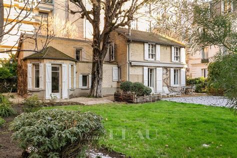 Luxus Apartment Mit 3 Schlafzimmer Zu Verkaufen In Monceau Courcelles