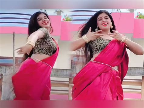 Trending Today Beautiful Girl Dance On Chalkata Hamro Jawaniya Song