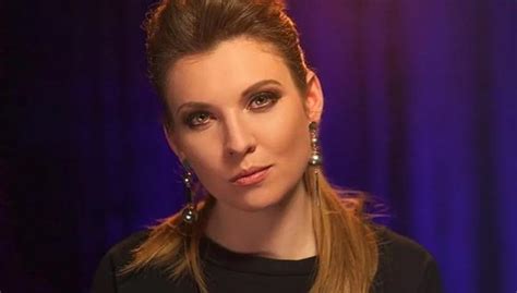 Una Presentadora De La Televisión Estatal De Rusia Ya Se Puede Hablar