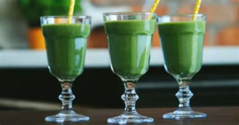 Benefícios do suco detox couve e gengibre Novidade Saudável