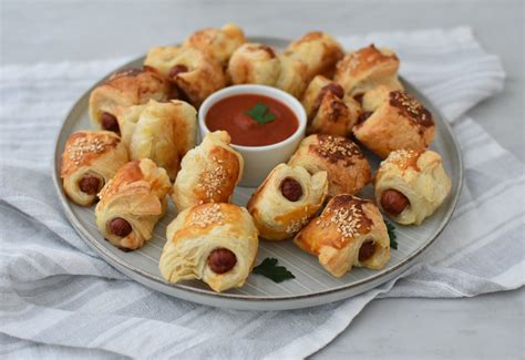 Carnaciori In Foietaj Foodieopedia