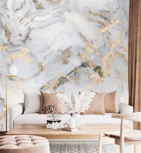 دکوراسیون خیره کننده با کاغذ دیواری سفید طلایی مینیمال شیک [ترند ۲۰۲۴] ماگرتا