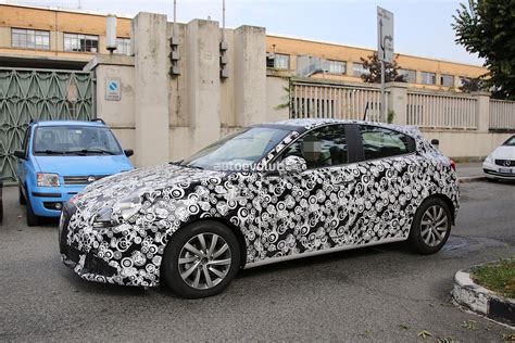 2016 Alfa Romeo Giulietta Spied Up Close And Personal In Italy