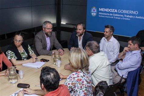 Paritarias 2022 El Gobierno Ofreció A Ampros 90 Promedio De Aumento