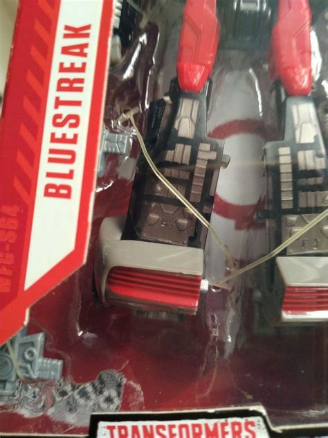 Transformers Wfc 35th Anniversary Bluetreak On Carousell