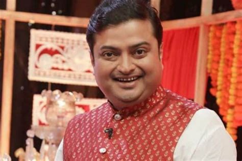 ফের অঘটন ‘ঘরে ঘরে জি বাংলার সঞ্চালনা থেকে সরে গেলেন ইন্দ্রাণী হালদার তার পরিবর্তে আসছেন ‘নিম