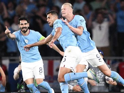دوري أبطال أوربا مانشستر سيتي الإنجليزي يتوج باللقب لأول مرة في تاريخه