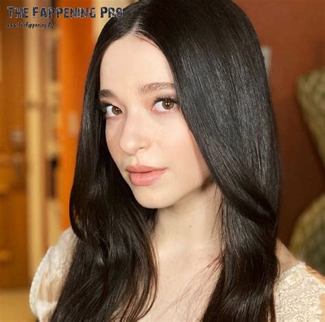 Mikey Madison Nude Leaked 40 Photos The Fappening