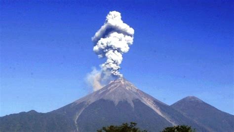 Guatemala El Volcán De Fuego Entra En Fase Eruptiva Noticias Ambientales