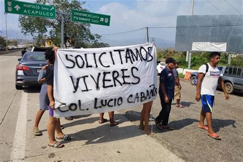 Urgen Damnificados Agua Y Alimentos En Autopista Del Sol