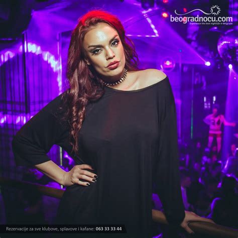 Njih Voli Glumica Sofija Rajović Beograd Noću