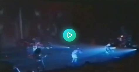 Maynard From Tool Choking Out An Intrusive Fan While Still Singing His
