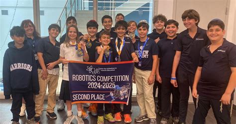 Middle School Robotics Shines Hebrew Academy