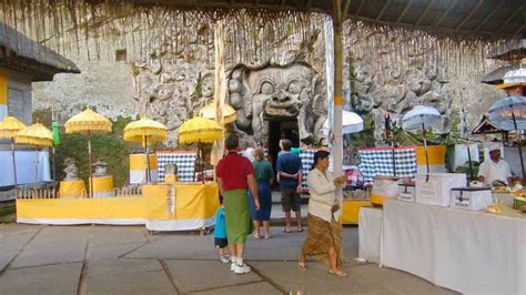 Elephant Cave Ubud Entrance Fee And Attraction Idetrips