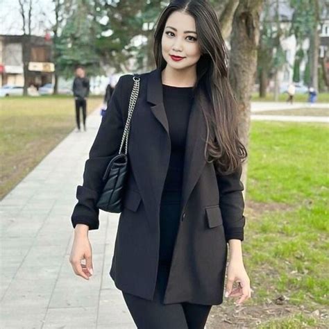 Сүлжээ Монгол улсын эмэгтэй чөлөөт бөхийн олимпийн хүрэл медальт дэлхийн хошой аварга