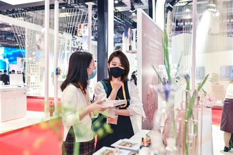 携高科技新品重磅亮相进博会，法国婕珞芙大秀品牌科研硬实力 聚美丽