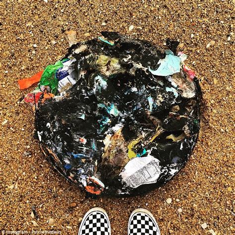Two Navy Sailors Found To Be Throwing Trash Off Ship Daily Mail Online