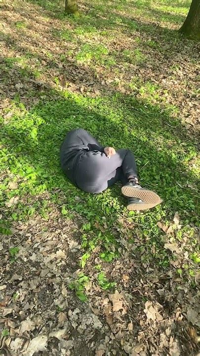 Хлопчик вирішив поспати в лісі Ua норм трумтрум но радіація ліс