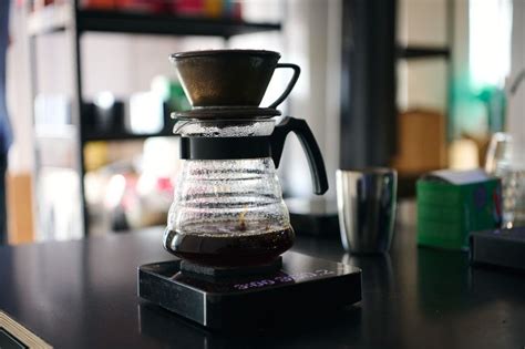 Home barista kit accesorii de care ai nevoie pentru o cafea de specialitate preparată acasă