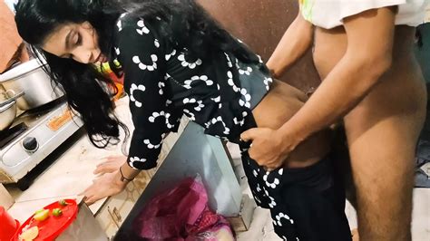 Une Bhabhi Desi Indienne Se Fait Baiser Brutalement Par Son Devar Pour La Première Fois Xhamster