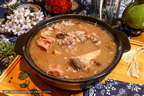 莲藕大骨汤 中国菜系 食品餐饮 摄影素材 汇图网www huitu