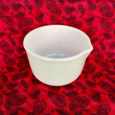 Vintage Sunbeam Mixer Bowl By Fire King 6 Cup Etsy