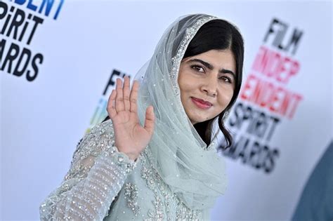 Malala Yousafzai With Husband Asser Malik At The Oscars Reviewitpk