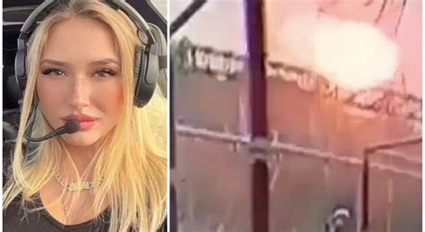 She Takes A Selfie Before She Dies A 22 Year Old Plane Crash Victim