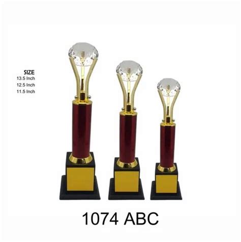 Diamond Trophy At Best Price In Nagpur By Sportsmasti Id 2852504103291