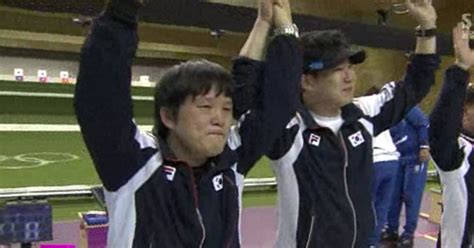 짜릿한 역전극 펼친 진종오 50m 금메달 명중